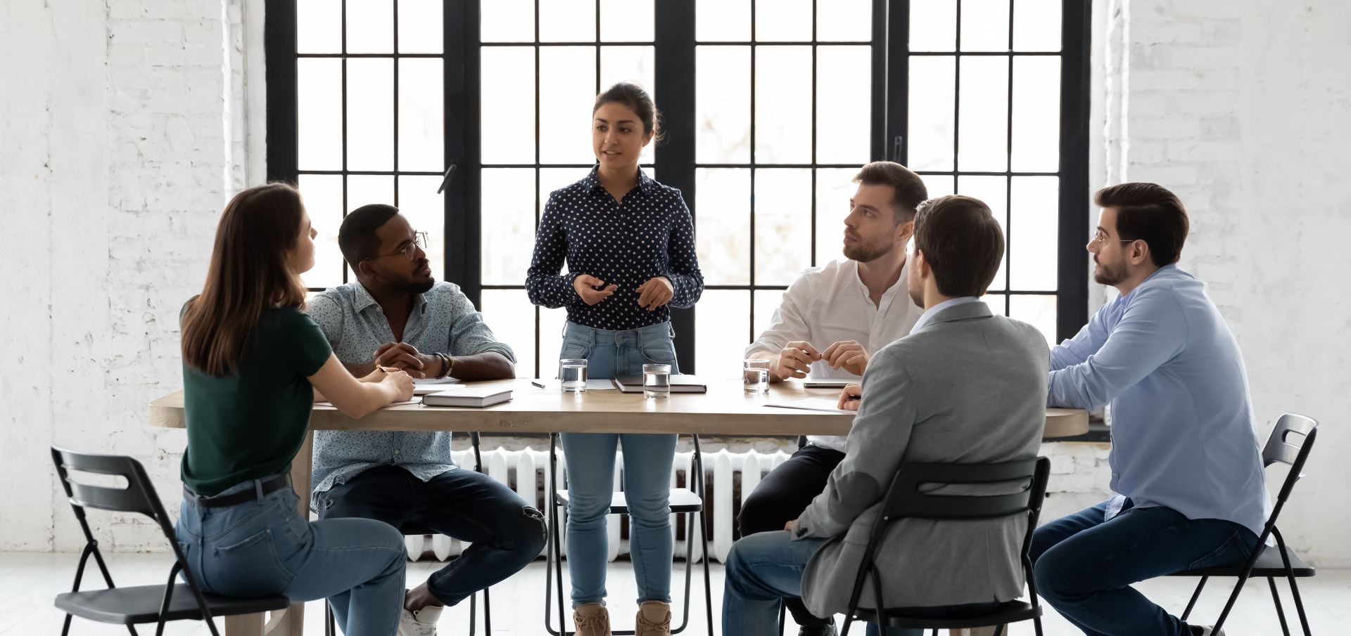 Leading from the Front or Behind: Which Style Works Best? | Zestfor